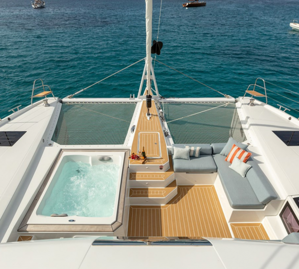 VAGATOR Yacht Charter Details, Fountaine Pajot | CHARTERWORLD Luxury ...